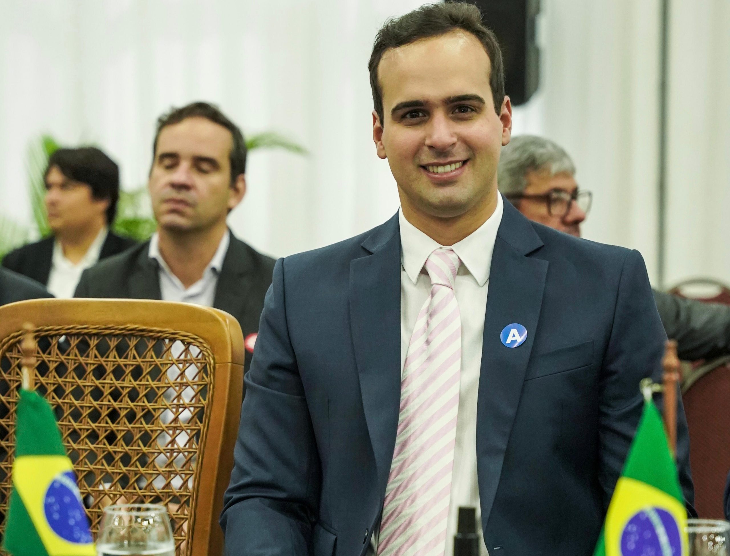 "Orgulhoso de representar nosso estado", afirma Lucas Ribeiro sobre ...